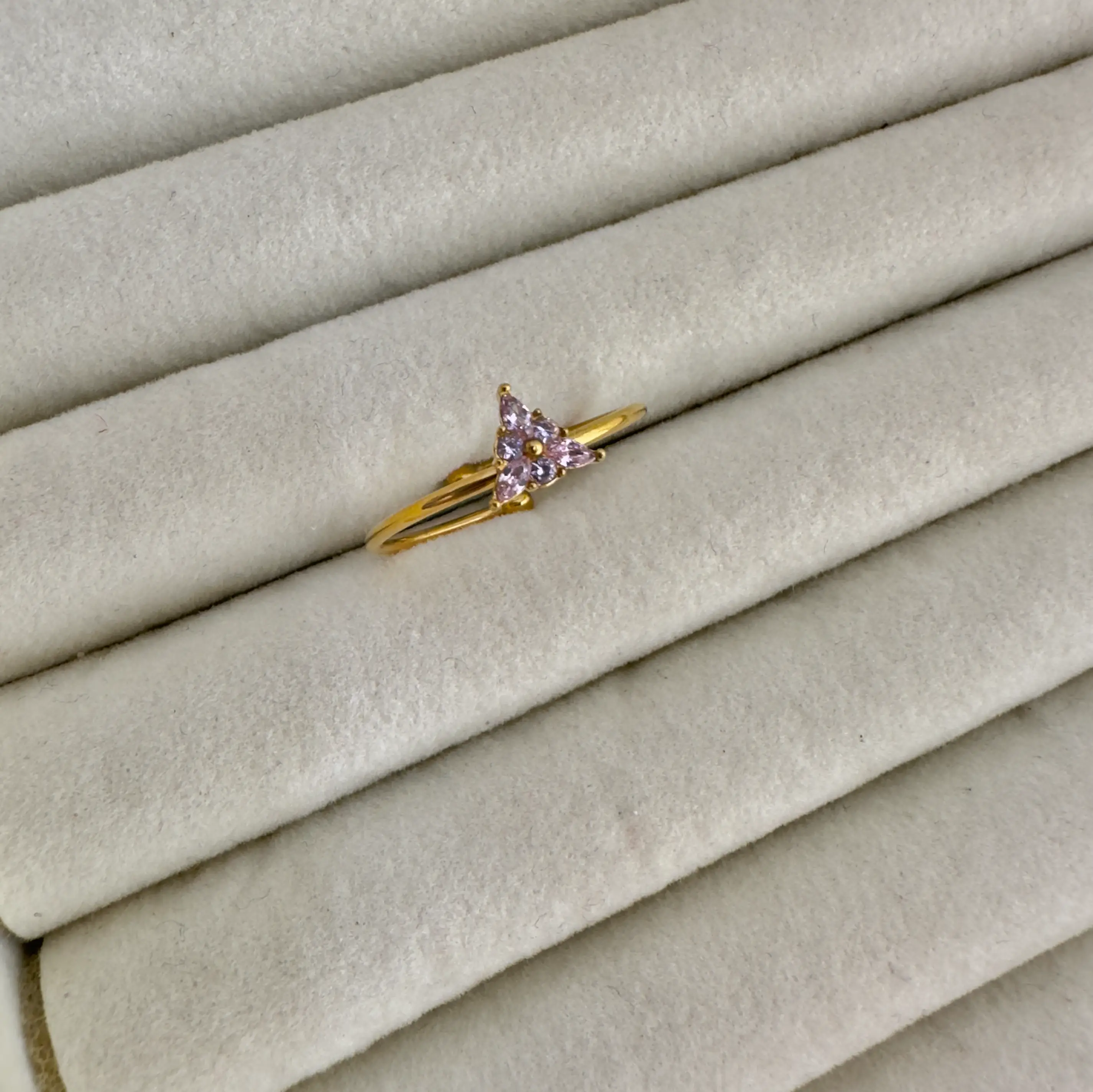 Mishkaa | Pink triangle ring